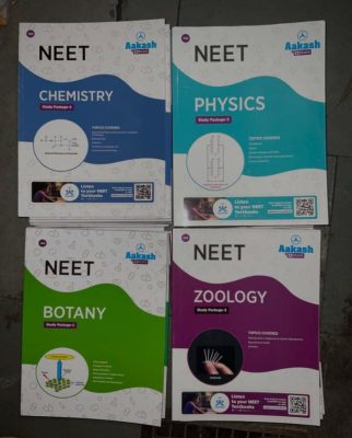 AAKASH NEET Module 2025 Edition | Aakash NEET-UG Study Material - KOTA BOOKS HUB
